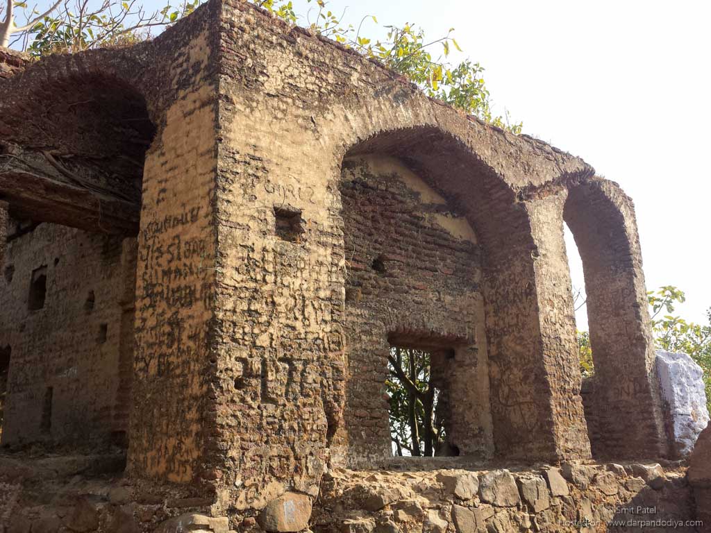 Parnera Hill Valsad – Historical Fort From Shivaji Time In Gujarat – Darpan Dodiya