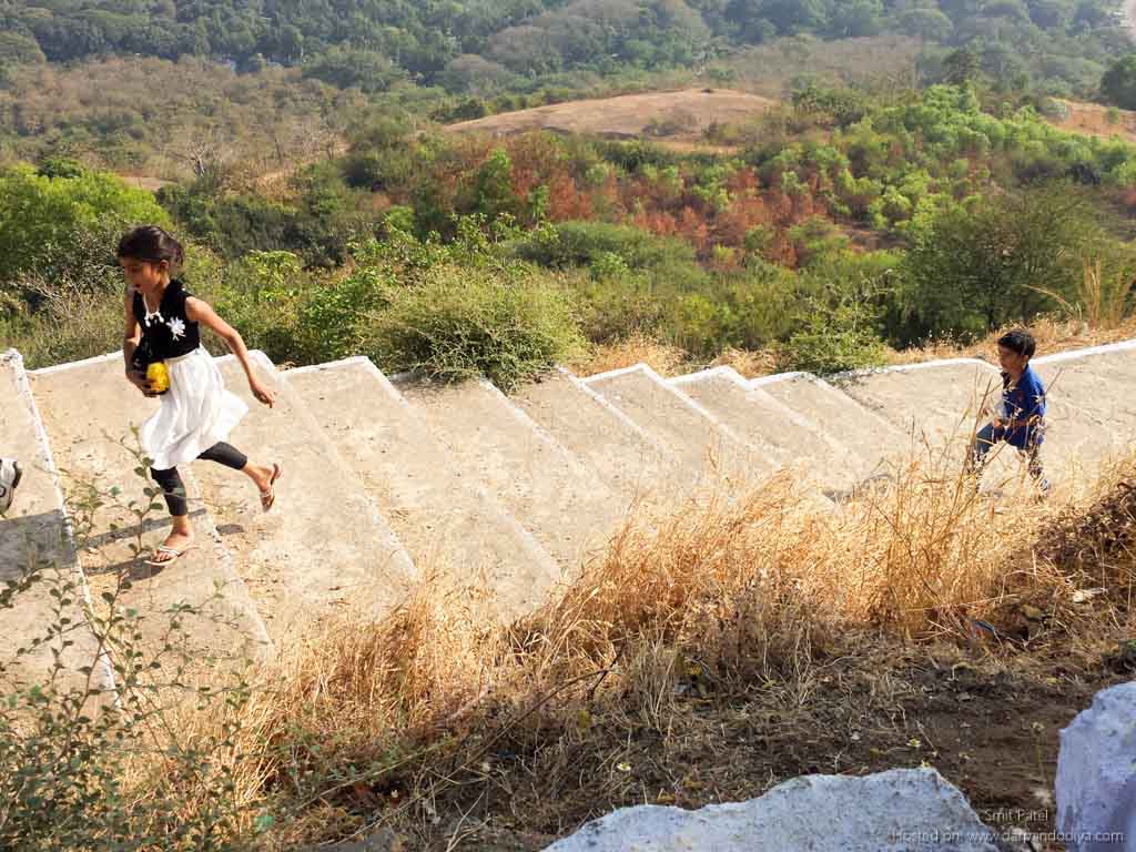 Parnera Hill Valsad – Historical Fort From Shivaji Time In Gujarat – Darpan Dodiya