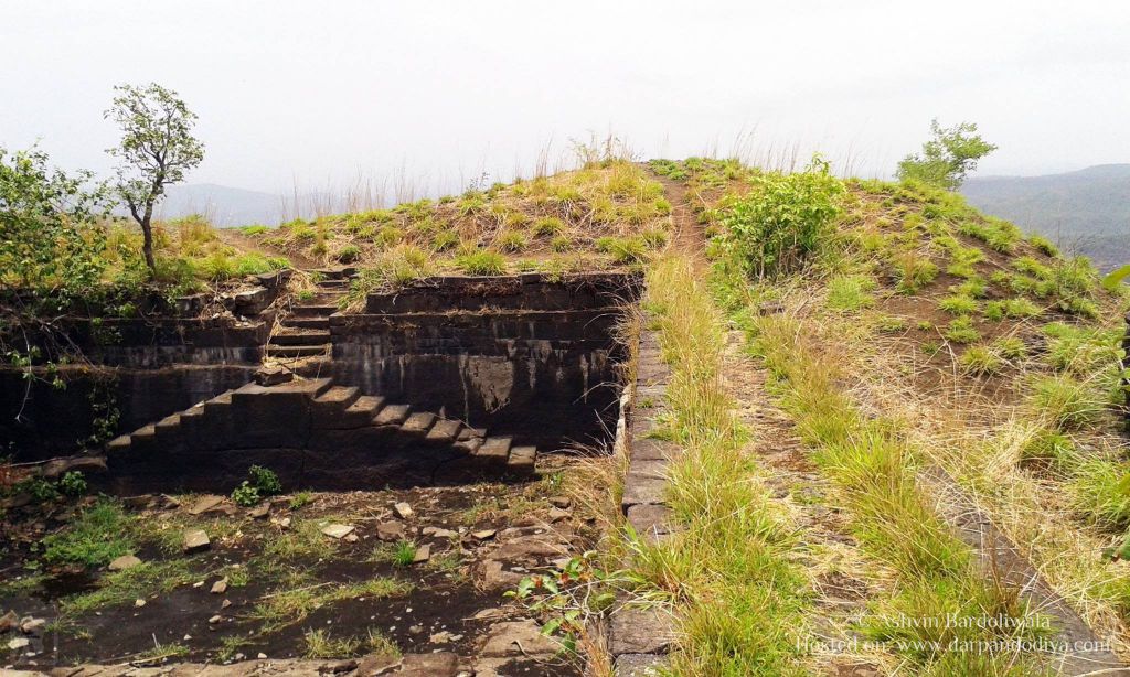 Roopgadh (Roopgarh) Fort in Kalibel Dang: Fort in Ahwa, Dang, Saputara ...
