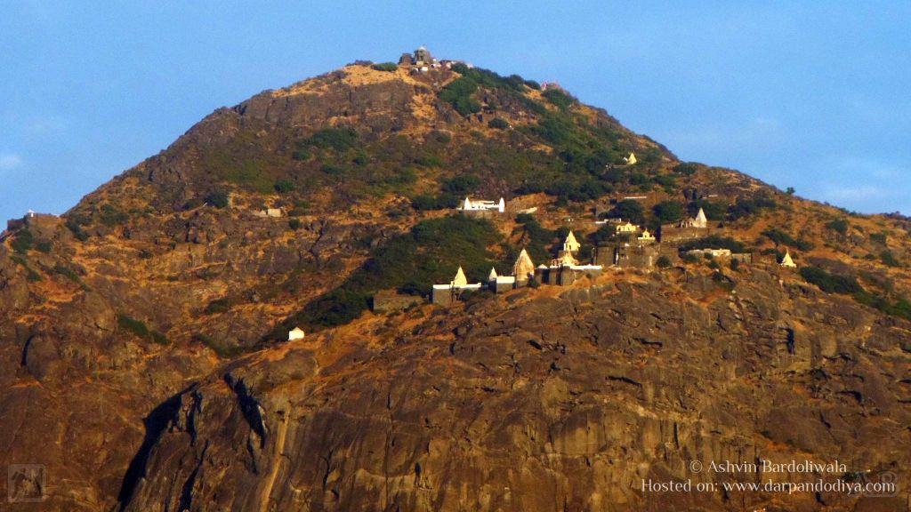 Uparkot Fort, Adi Kadi Vav & Navghan Kuvo, Junagadh – Darpan Dodiya