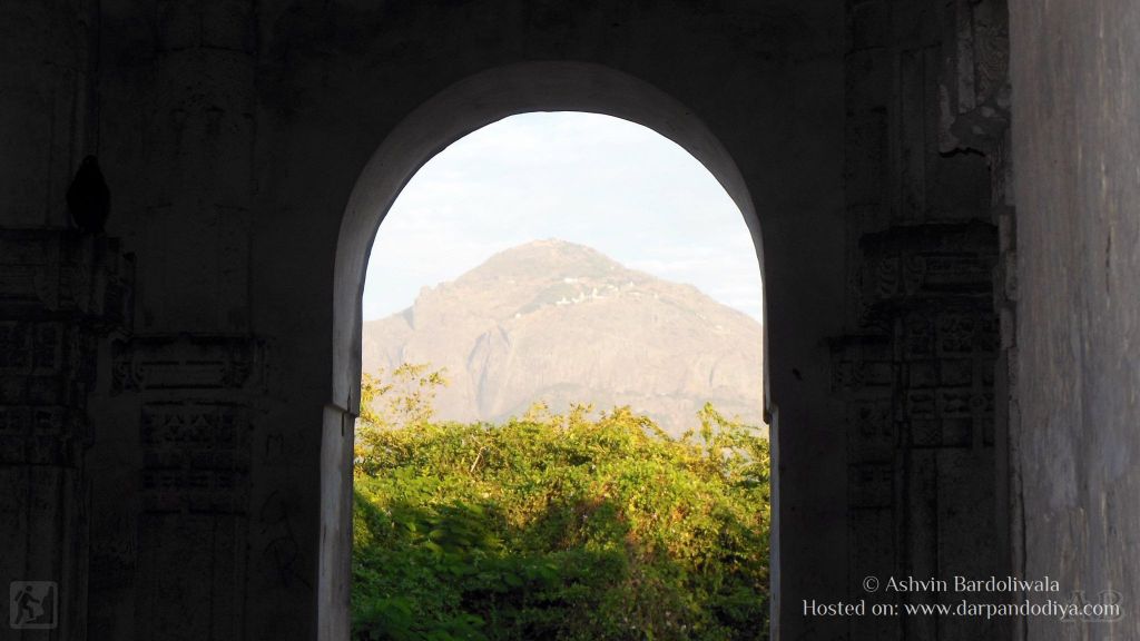 Uparkot Fort, Adi Kadi Vav & Navghan Kuvo, Junagadh – Darpan Dodiya