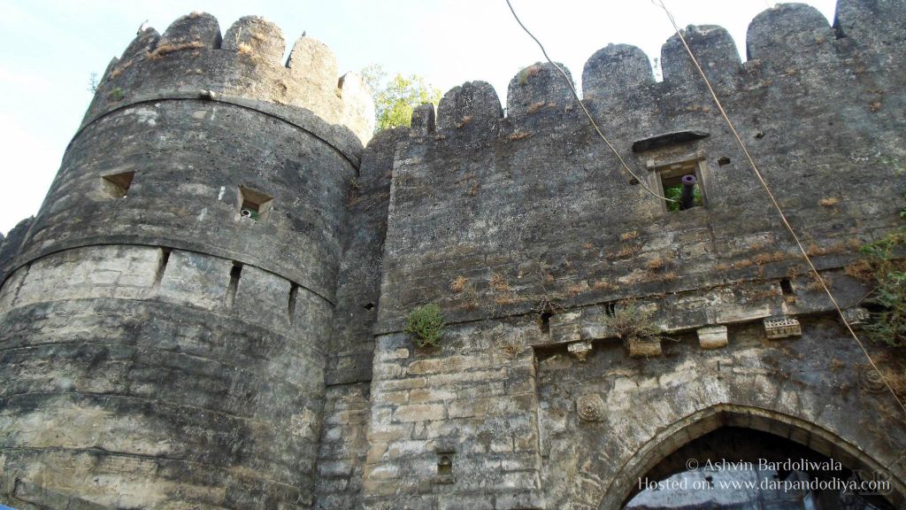 Uparkot Fort, Adi Kadi Vav & Navghan Kuvo, Junagadh – Darpan Dodiya