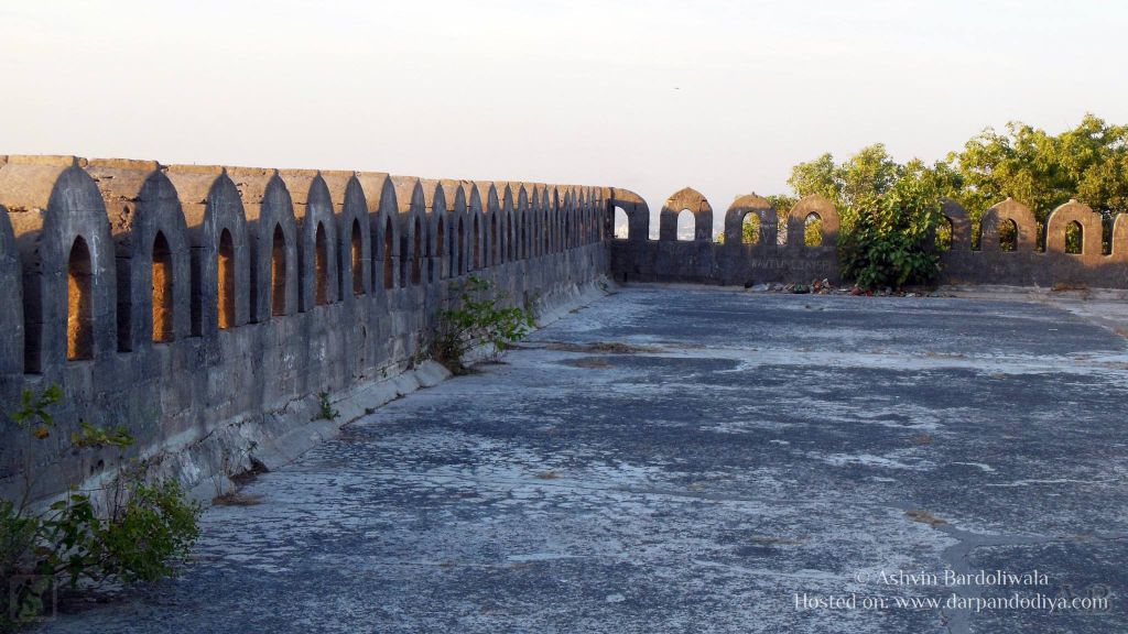 Uparkot Fort, Adi Kadi Vav & Navghan Kuvo, Junagadh – Darpan Dodiya