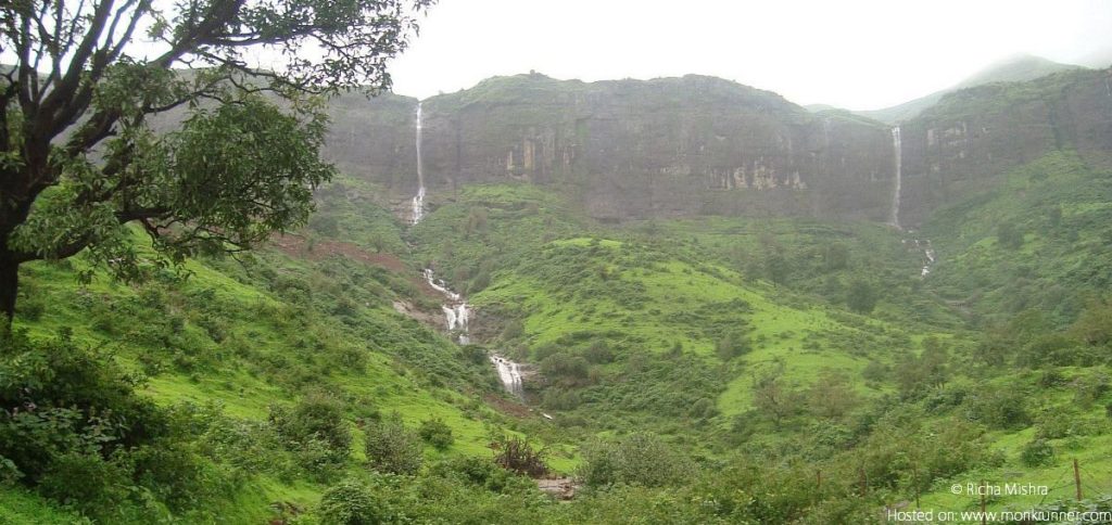 Trambak Waterfalls, Bhavnagar, Gujarat Blog Cover – Darpan Dodiya