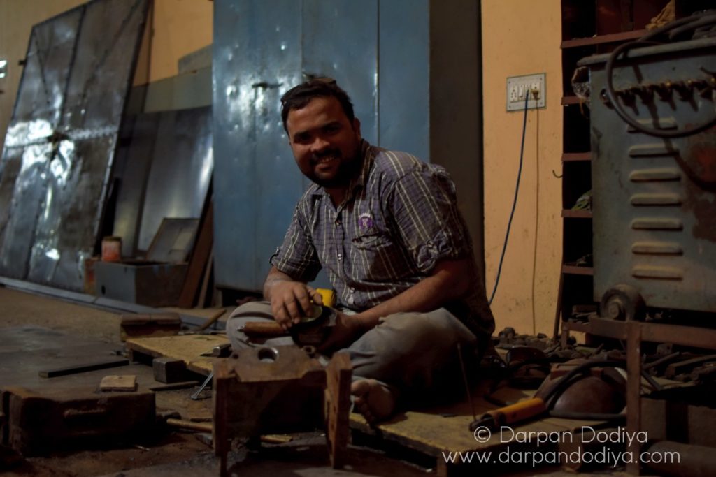 [Photos] A Nightout At Hadala Village, Rajkot – Darpan Dodiya